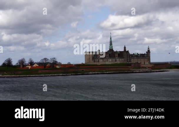 Hamlet castle Stock Videos & Footage - HD and 4K Video Clips - Alamy