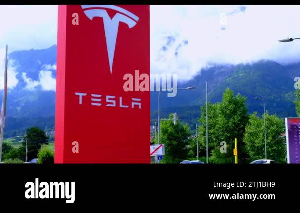 Elon musk logo Stock Videos & Footage - HD and 4K Video Clips - Alamy