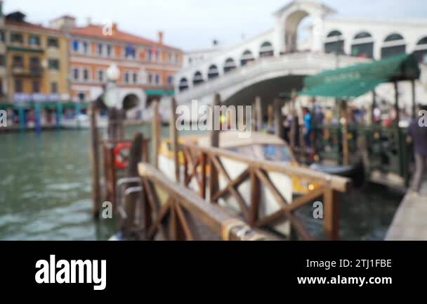 Rialto bridge gondola dock Stock Videos & Footage - HD and 4K Video ...
