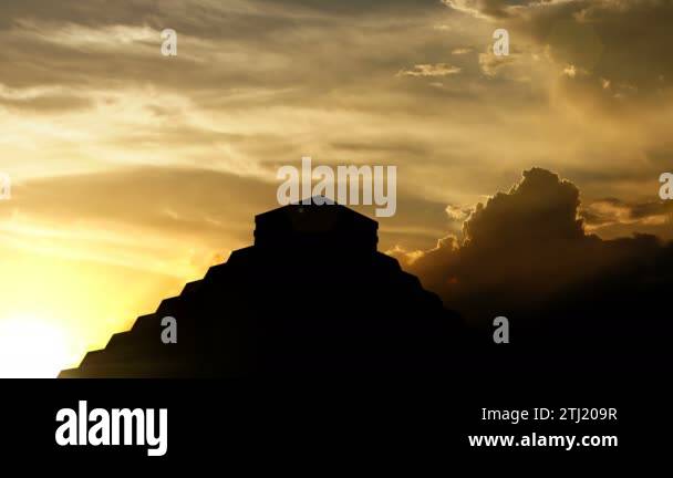 Mayan pyramid Stock Videos & Footage - HD and 4K Video Clips - Alamy
