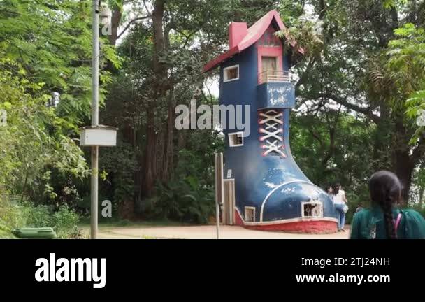 Malabar hill, mumbai Stock Videos & Footage - HD and 4K Video Clips - Alamy