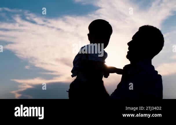 Family shadow sunset Stock Videos & Footage - HD and 4K Video Clips - Alamy
