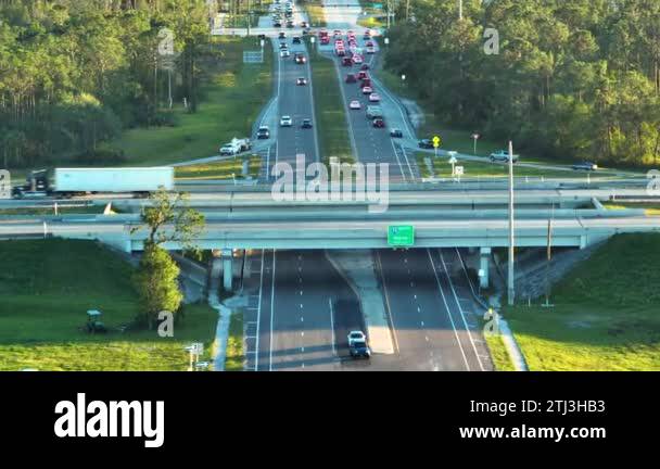 Elevated interstate Stock Videos & Footage - HD and 4K Video Clips - Alamy