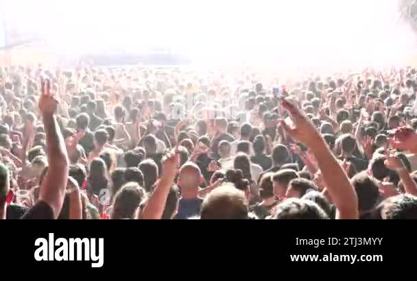 Iconic festival Stock Videos & Footage - HD and 4K Video Clips - Alamy