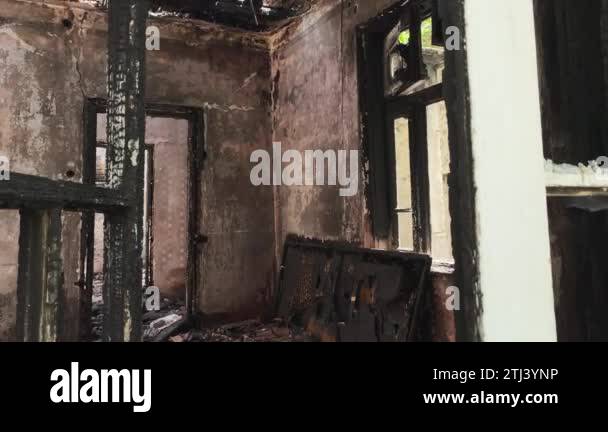 Burnt house Stock Videos & Footage - HD and 4K Video Clips - Alamy