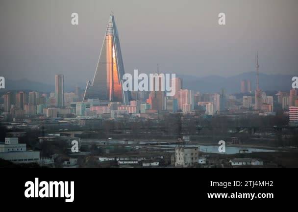 Ryugyong hotel pyongyang Stock Videos & Footage - HD and 4K Video Clips ...