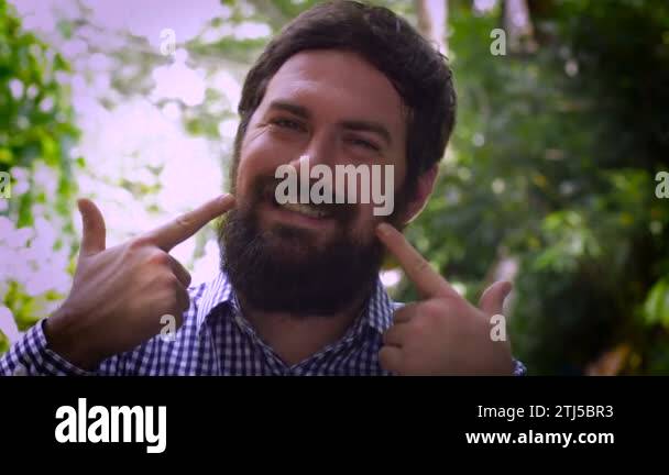 Happy face emoticon im Stock Videos & Footage - HD and 4K Video Clips ...