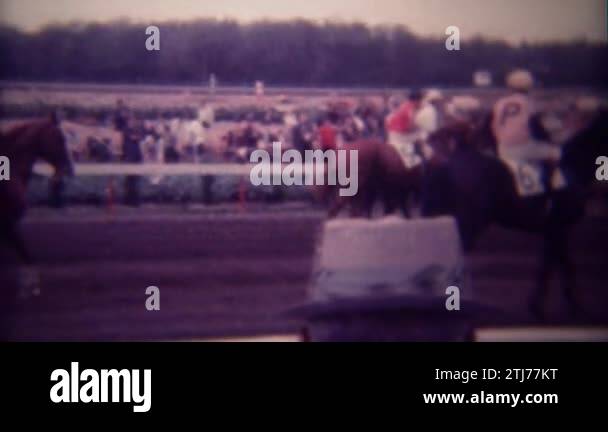 Horse jockeys Stock Videos & Footage - HD and 4K Video Clips - Alamy