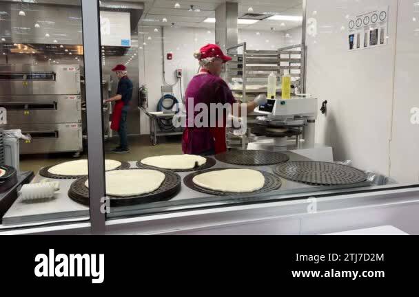 Pizza production line Stock Videos & Footage - HD and 4K Video Clips ...