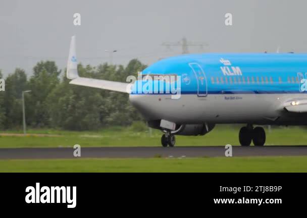 Klm aircraft after landing Stock Videos & Footage - HD and 4K Video ...