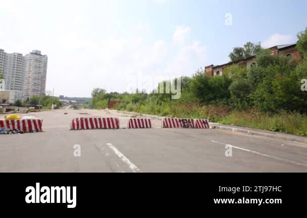 Concrete road blocks Stock Videos & Footage - HD and 4K Video Clips - Alamy