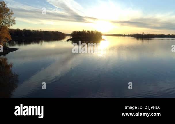 From left right same Stock Videos & Footage - HD and 4K Video Clips - Alamy