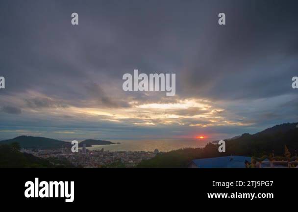 4K Time lapse of Majestic sunset or sunrise landscape Amazing light of ...