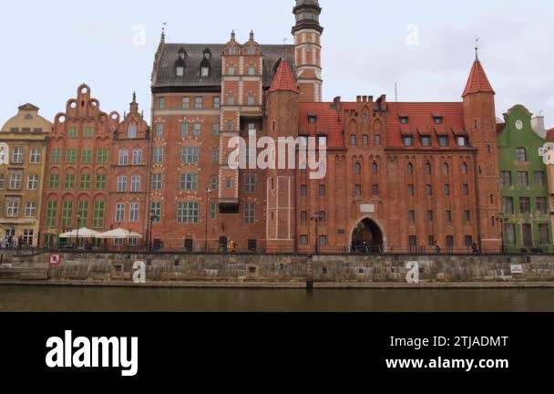 Old town in Gdansk. The riverside on Granary Island reflection in ...