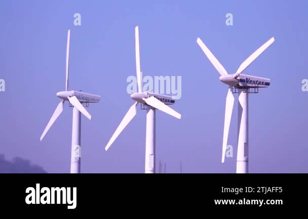 Motion windmills Stock Videos & Footage - HD and 4K Video Clips - Alamy