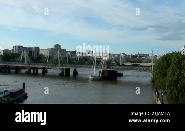 Waterloo bridges Stock Videos & Footage - HD and 4K Video Clips - Alamy