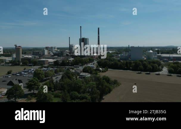 The Solvay plant in Rheinberg produces soda and sodium bicarbonate ...