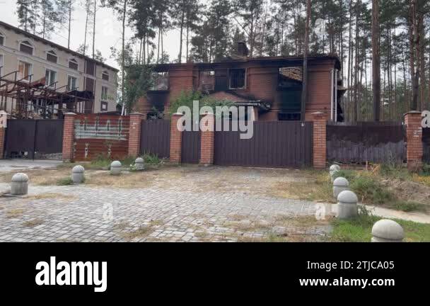 Burnt out houses Stock Videos & Footage - HD and 4K Video Clips - Alamy