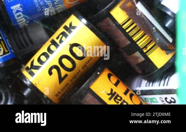 35mm film roll rolls Stock Videos & Footage - HD and 4K Video Clips - Alamy