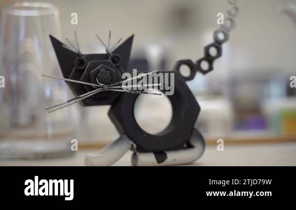 Metal cat Stock Videos & Footage - HD and 4K Video Clips - Alamy