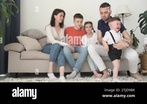 Extended family large family Stock Videos & Footage - HD and 4K Video ...