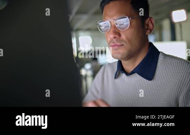 Mind reading computer Stock Videos & Footage - HD and 4K Video Clips ...