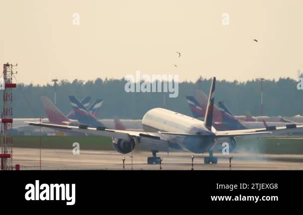 MOSCOW, RUSSIAN FEDERATION - JULY 29, 2021: Footage of Boeing 777 of ...