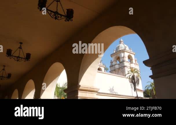 Spanish colonial revival architecture, Balboa Park, San Diego ...