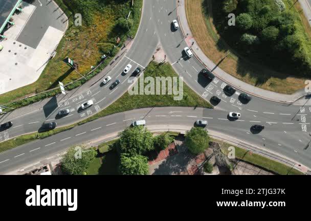 Traffic light controlled Stock Videos & Footage - HD and 4K Video Clips ...