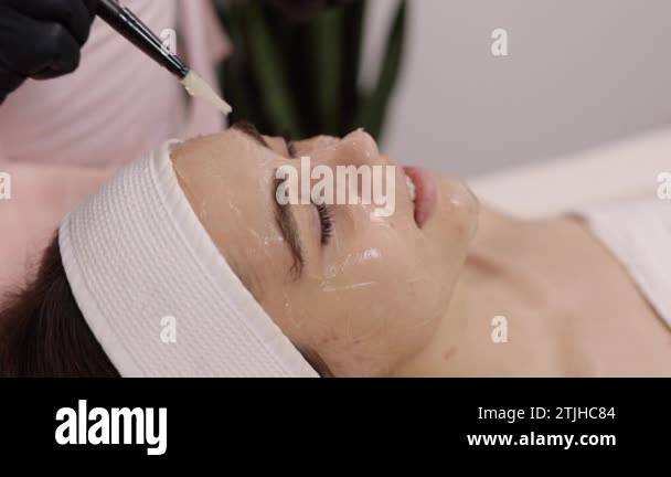 Conductive gel, Non-surgical lifting, RF techniques. Beauty expert ...