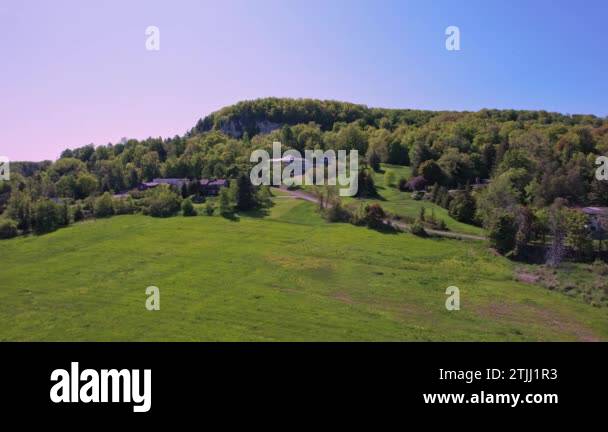 Rattlesnake Point Conservation Area lookout houses, cottages or villas ...