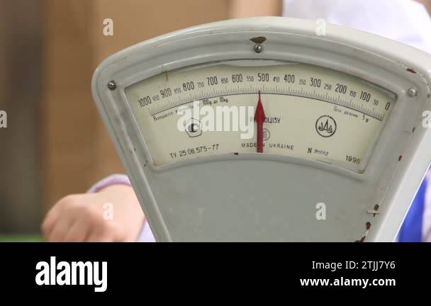 Old weight scale Stock Videos & Footage - HD and 4K Video Clips - Alamy
