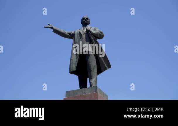 Statue vladimir lenin russia Stock Videos & Footage - HD and 4K Video ...
