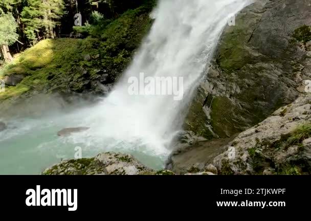 Dolomite crystal Stock Videos & Footage - HD and 4K Video Clips - Alamy
