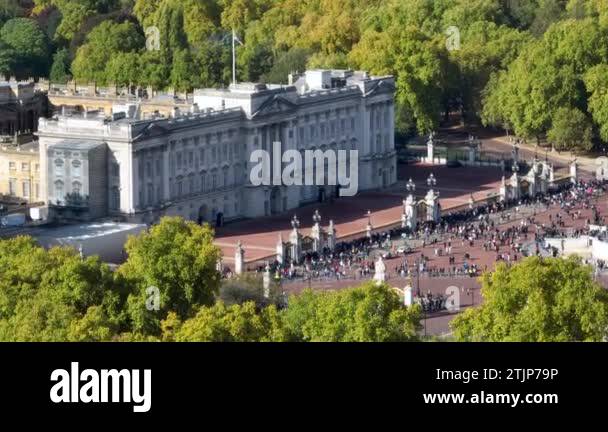Iconic family Stock Videos & Footage - HD and 4K Video Clips - Alamy