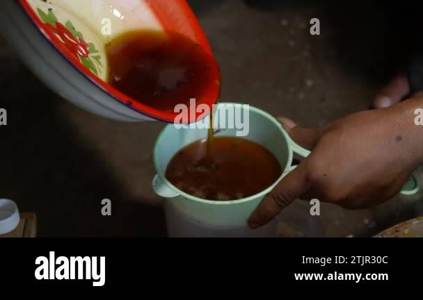 The honeycomb pressing process uses manual pressing to produce the best ...