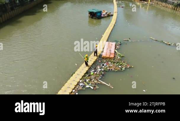 Garbage trap Stock Videos & Footage - HD and 4K Video Clips - Alamy