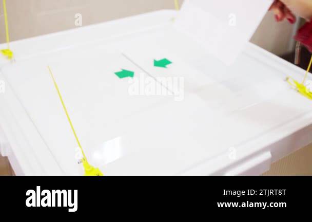 Insert ballot paper Stock Videos & Footage - HD and 4K Video Clips - Alamy