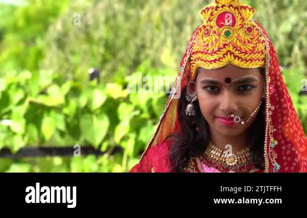 Durga Puja Look Photo-shoot based on agomoni Festival with ethnic look ...