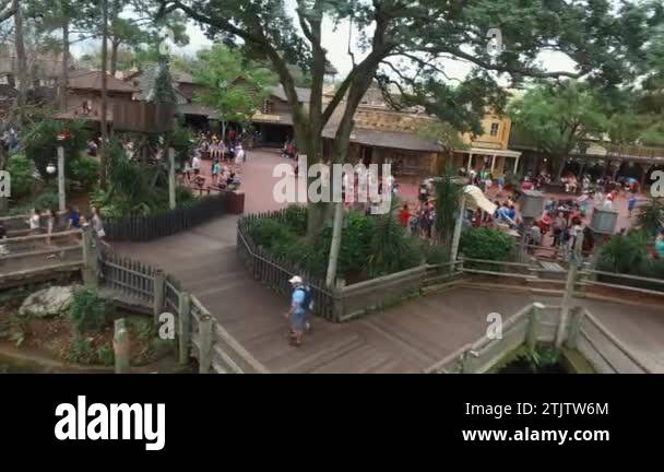 Universalpark, Parade of Heroes of Animated 4Kfilms. Universal Park ...