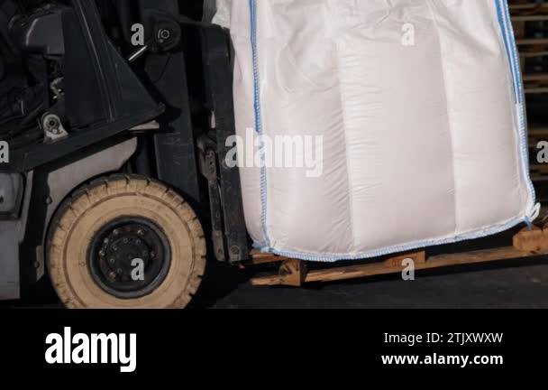 Forklift Loader, Warehouse organization, Pallet distribution. Task of ...