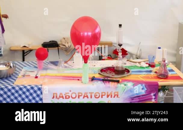 Balloon co2 experiment Stock Videos & Footage - HD and 4K Video Clips ...