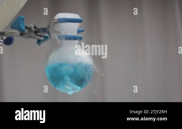 Dry ice experiment Stock Videos & Footage - HD and 4K Video Clips - Alamy