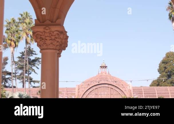 Spanish colonial revival architecture, Balboa Park, San Diego ...