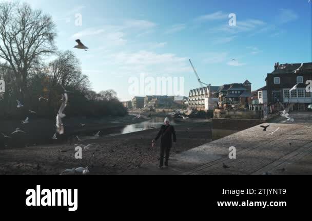 Thames freezing Stock Videos & Footage - HD and 4K Video Clips - Alamy
