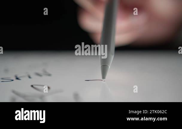 Drawing squiggle Stock Videos & Footage - HD and 4K Video Clips - Alamy