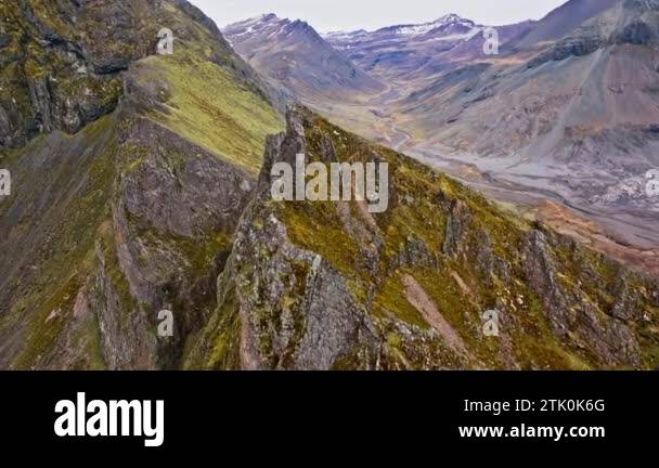 Sharp mountain range Stock Videos & Footage - HD and 4K Video Clips - Alamy