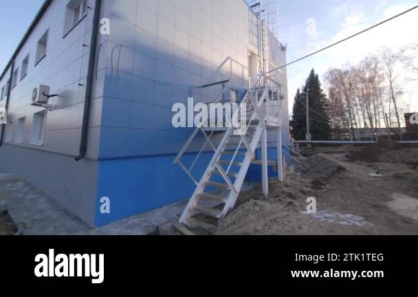 Step ladder accident Stock Videos & Footage - HD and 4K Video Clips - Alamy