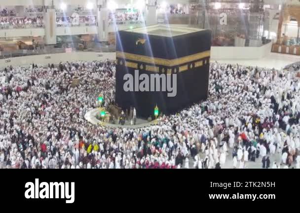 Footage of Thousand, People are Paying Umrah Prayer at Bait Ullah Kaaba ...