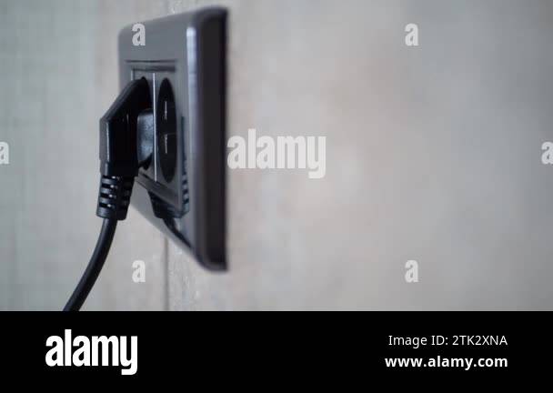Grounded cable Stock Videos & Footage - HD and 4K Video Clips - Alamy